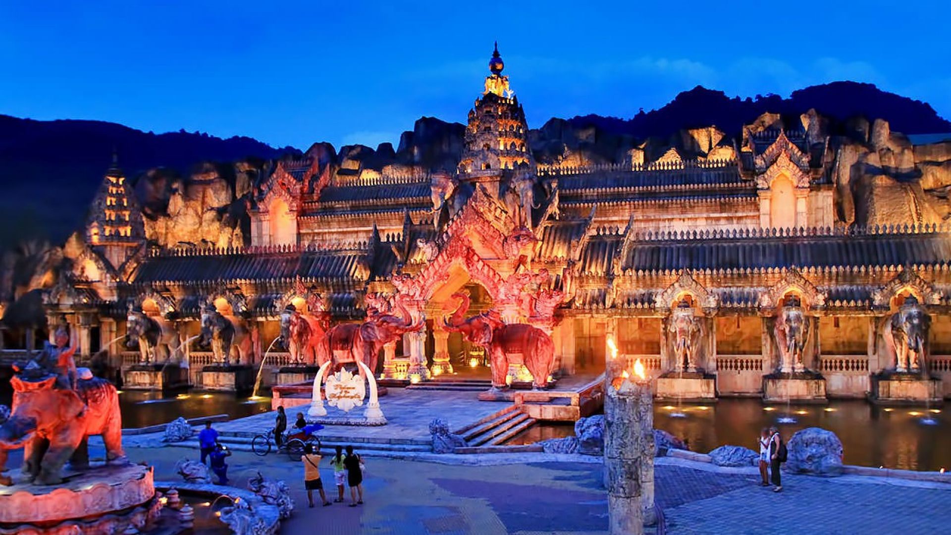Phuket FantaSea Show Ticket Price: ฿1600 - Big Tour Viago